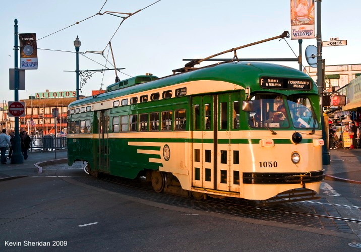 San Franicsco Street and cablecar Photos